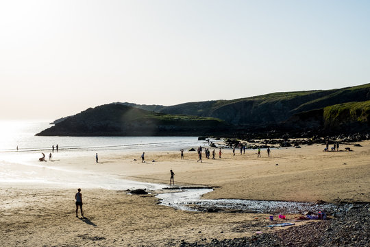 16,205 BEST Bathers On Beach IMAGES, STOCK PHOTOS & VECTORS | Adobe Stock