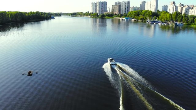 รูปภาพSpeed-Boat – เลือกดูภาพถ่ายสต็อก เวกเตอร์ และวิดีโอ239 | Adobe Stock