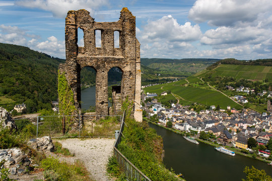 รูปภาพGreven – เลือกดูภาพถ่ายสต็อก เวกเตอร์ และวิดีโอ140 | Adobe Stock