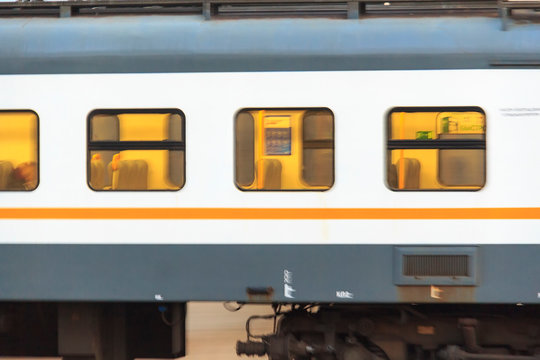 "Electric Multiple Unit"-Bilder: Stock-Fotos & -Videos. | Adobe Stock