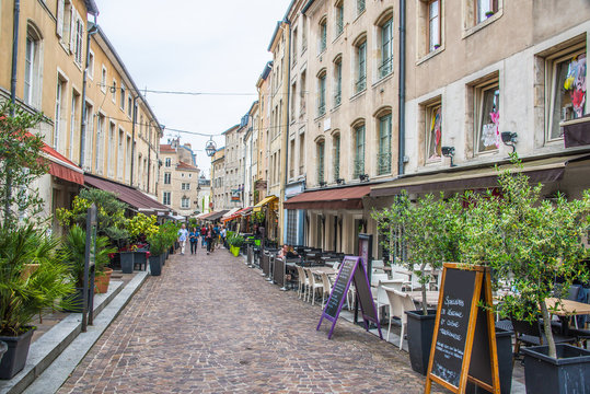 รูปภาพNancy – เลือกดูภาพถ่ายสต็อก เวกเตอร์ และวิดีโอ13,736 | Adobe Stock