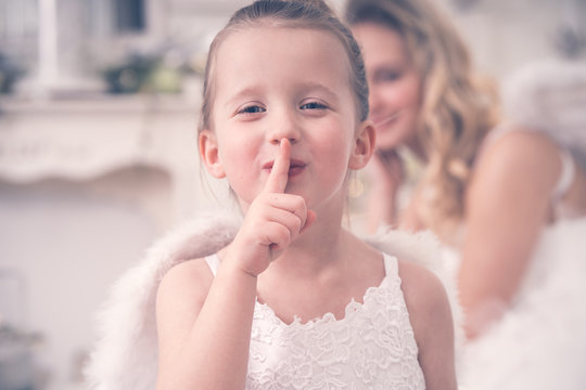 Pssst Bilder – Durchsuchen 433 Archivfotos, Vektorgrafiken und Videos ...