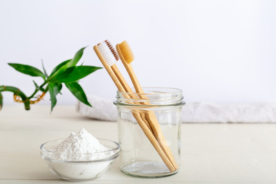 Dentifrice Images – Browse 4,335 Stock Photos, Vectors, and Video ...