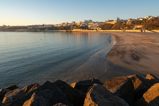 Sines Bilder – Durchsuchen 25,763 Archivfotos, Vektorgrafiken und ...