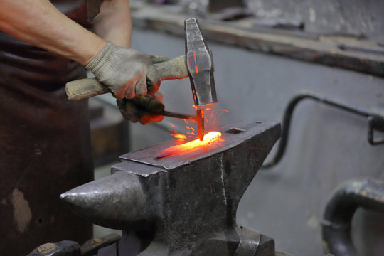 Smithy 이미지 – 찾아보기 116,990 스톡 사진, 벡터 및 비디오 | Adobe Stock