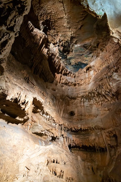 รูปภาพCavestone – เลือกดูภาพถ่ายสต็อก เวกเตอร์ และวิดีโอ176 | Adobe Stock