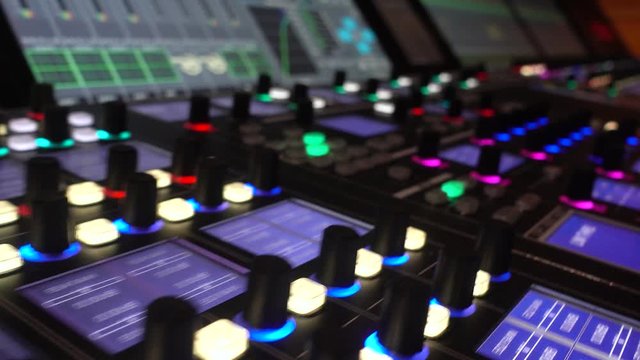 Obrázky Soundboard – procházejte fotografie, vektory a videa 16,969 ...