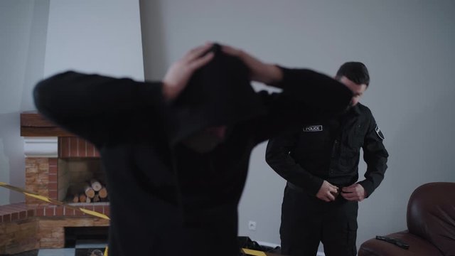 Criminalist Images – Parcourir 2,287 le catalogue de photos, vecteurs ...