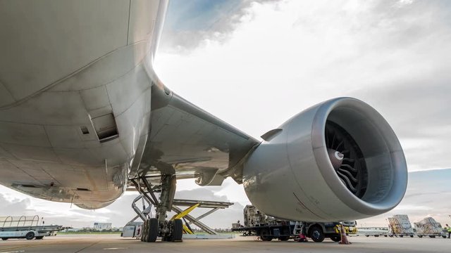 รูปภาพ"Cargo Plane Loading" – เลือกดูภาพถ่ายสต็อก เวกเตอร์ และวิดีโอ21 ...