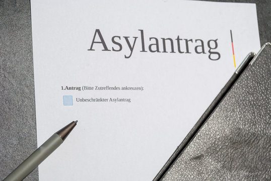 Asylantrag bilder – Bläddra bland 2,488 stockfoton, vektorer och videor ...