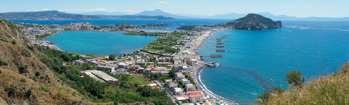 「Bacoli」の写真素材 | 1,349件の無料イラスト画像 | Adobe Stock