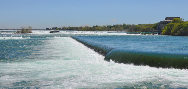 Scow Bilder – Durchsuchen 2,317 Archivfotos, Vektorgrafiken und Videos ...