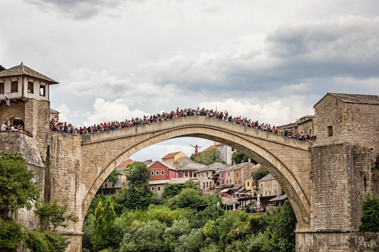 "Stari Most" Imagens – Procure 1,498 fotos, vetores e vídeos | Adobe Stock