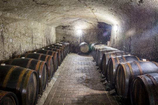 รูปภาพWintner – เลือกดูภาพถ่ายสต็อก เวกเตอร์ และวิดีโอ547 | Adobe Stock