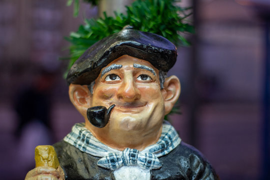 Olentzero Images – Browse 34 Stock Photos, Vectors, and Video | Adobe Stock