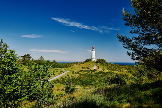 รูปภาพHiddensee – เลือกดูภาพถ่ายสต็อก เวกเตอร์ และวิดีโอ11,012 | Adobe ...