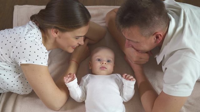 Childness Bilder – Durchsuchen 336 Archivfotos, Vektorgrafiken und ...