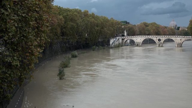 "Fiume In Piena" Images – Browse 157 Stock Photos, Vectors, and Video | Adobe Stock