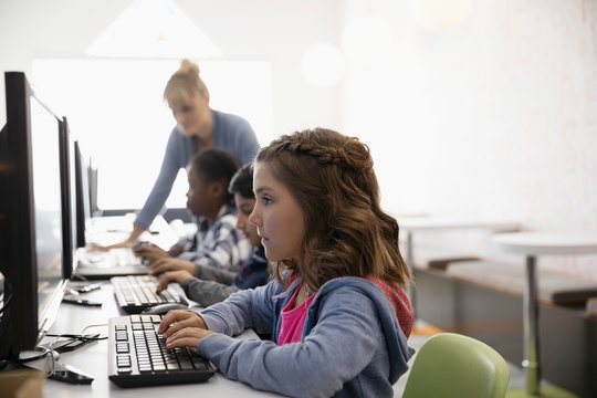 Computerschule Bilder – Durchsuchen 636,313 Archivfotos, Vektorgrafiken ...