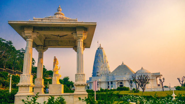 「Tample」の画像 - 2,847 件の Stock 写真、ベクターおよびビデオ | Adobe Stock