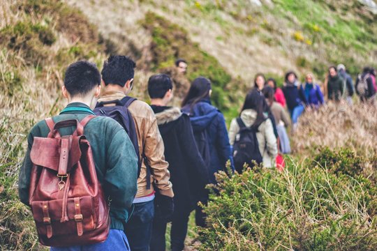 Weggehen Bilder – Durchsuchen 686,748 Archivfotos, Vektorgrafiken und ...