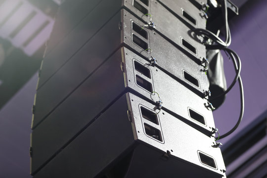 "Line Array" Bilder – Durchsuchen 254 Archivfotos, Vektorgrafiken und ...