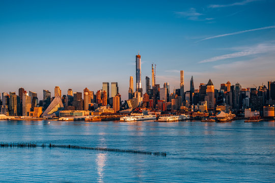 รูปภาพHudson – เลือกดูภาพถ่ายสต็อก เวกเตอร์ และวิดีโอ52,871 | Adobe Stock