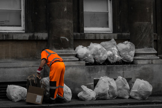 Garbageman Bilder – Durchsuchen 3,060 Archivfotos, Vektorgrafiken und ...