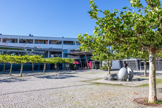 รูปภาพStadthalle – เลือกดูภาพถ่ายสต็อก เวกเตอร์ และวิดีโอ1,495 | Adobe ...