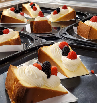 รูปภาพ"Dessert Tray" – เลือกดูภาพถ่ายสต็อก เวกเตอร์ และวิดีโอ143 ...