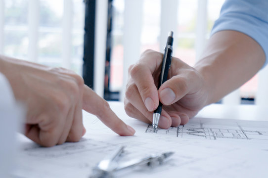 รูปภาพCompasse – เลือกดูภาพถ่ายสต็อก เวกเตอร์ และวิดีโอ110 | Adobe Stock