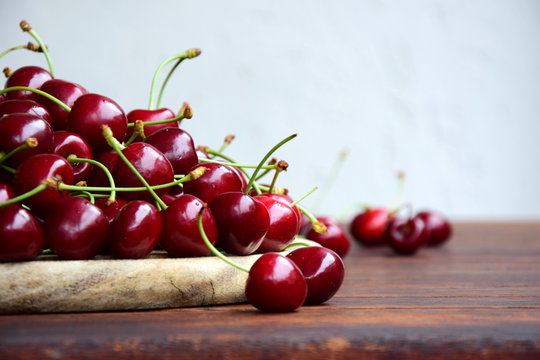 Kirsche bilder – Bläddra bland 25,272 stockfoton, vektorer och videor ...