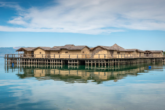 Palafitta Images – Parcourir 13,255 le catalogue de photos, vecteurs et ...