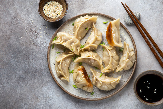 Gyoza bilder – Bläddra bland 33,621 stockfoton, vektorer och videor ...