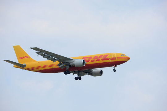 Dhl Bilder – Durchsuchen 2,146 Archivfotos, Vektorgrafiken und Videos ...