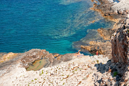 รูปภาพLevanzo – เลือกดูภาพถ่ายสต็อก เวกเตอร์ และวิดีโอ1,000 | Adobe Stock