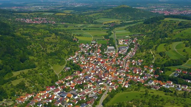 「Neidlingen」の写真素材 | 276件の無料イラスト画像 | Adobe Stock