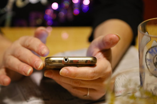 Abwesend bilder – Bläddra bland 675 stockfoton, vektorer och videor ...