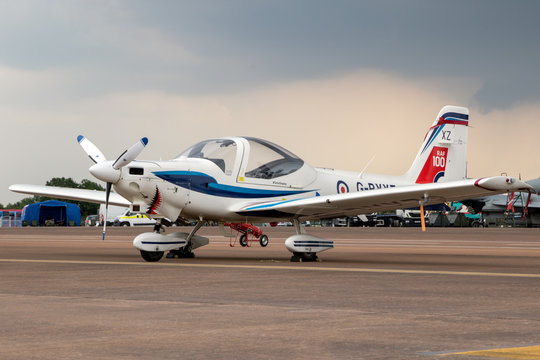 Gouching Imagens – Procure 1,830 fotos, vetores e vídeos | Adobe Stock