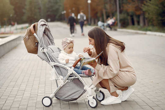 รูปภาพMothercare – เลือกดูภาพถ่ายสต็อก เวกเตอร์ และวิดีโอ4,529 | Adobe ...