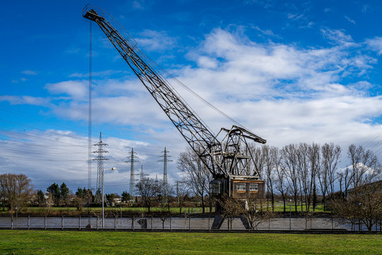 รูปภาพVerladekran – เลือกดูภาพถ่ายสต็อก เวกเตอร์ และวิดีโอ471 | Adobe Stock