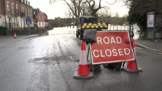 Obrazy ("Road Closed") — zdjęcia, wektory i wideo bez tantiem (3,874 ...