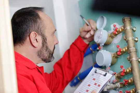 รูปภาพBoiler-Room – เลือกดูภาพถ่ายสต็อก เวกเตอร์ และวิดีโอ619 | Adobe Stock