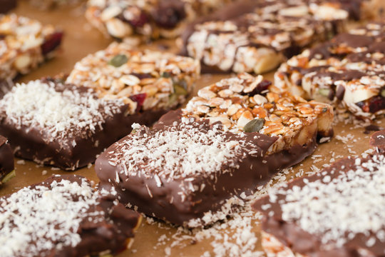 Getreideriegel Bilder – Durchsuchen 417 Archivfotos, Vektorgrafiken und ...