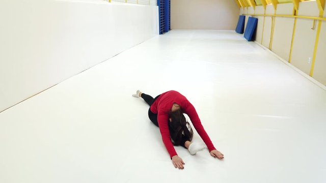 "Doing Splits" Images – Browse 60 Stock Photos, Vectors, and Video ...