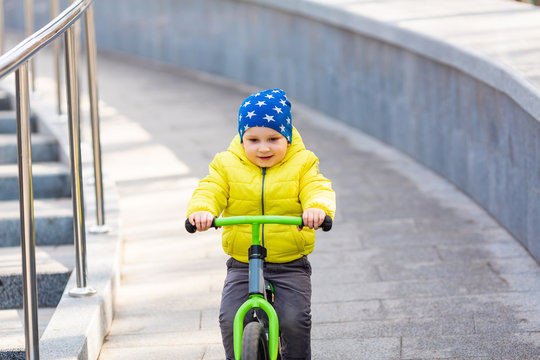 รูปภาพRunbike – เลือกดูภาพถ่ายสต็อก เวกเตอร์ และวิดีโอ535 | Adobe Stock