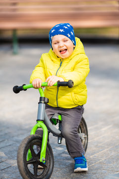 รูปภาพRunbike – เลือกดูภาพถ่ายสต็อก เวกเตอร์ และวิดีโอ535 | Adobe Stock