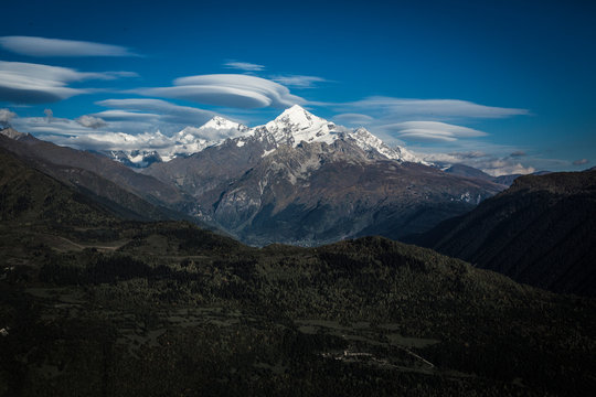 Kaukaz bilder – Bläddra bland 981 stockfoton, vektorer och videor ...