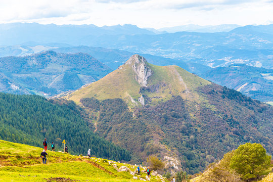 Lazkao 이미지 – 찾아보기 130 스톡 사진, 벡터 및 비디오 | Adobe Stock