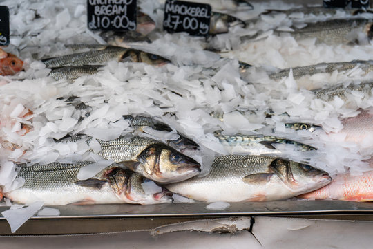 "Fish Stall" Images – Browse 151 Stock Photos, Vectors, and Video ...
